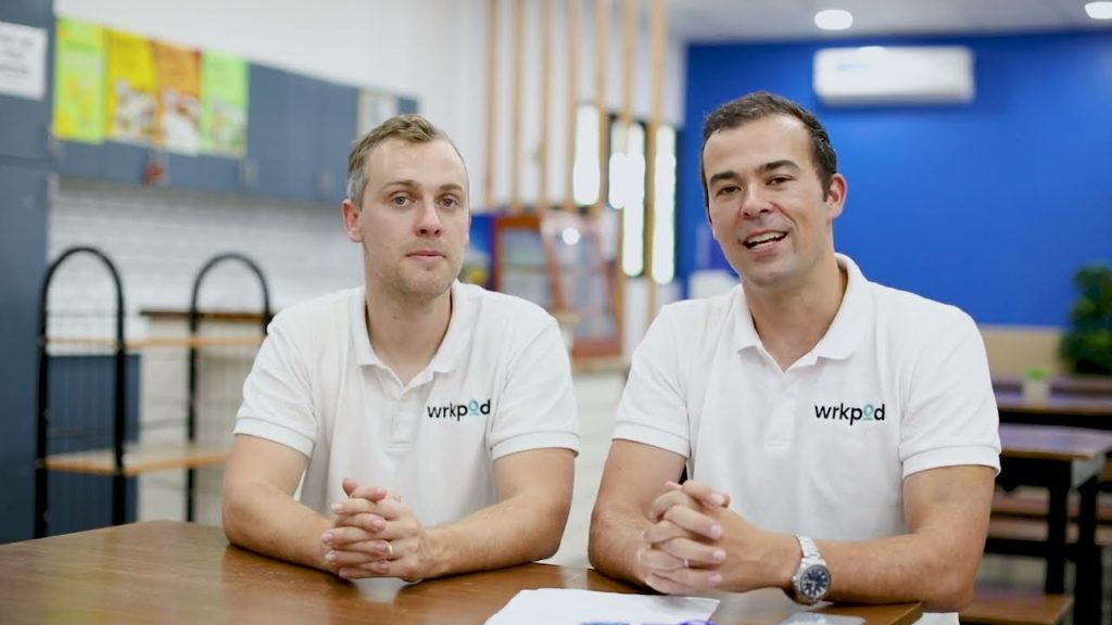 Is it a good idea to give gifts for great performance? - WrkPod